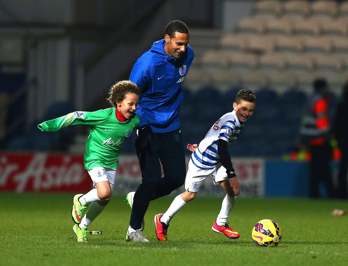 Dinastia Ferdinand, peste 1.000 de meciuri în Premier League! Les ...